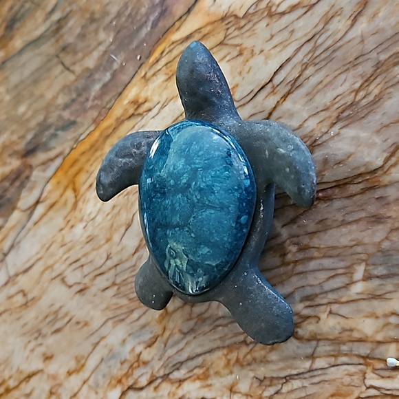 Accents | Ceramic Hawaiian Sea Turtle Trinket Box | Poshmark